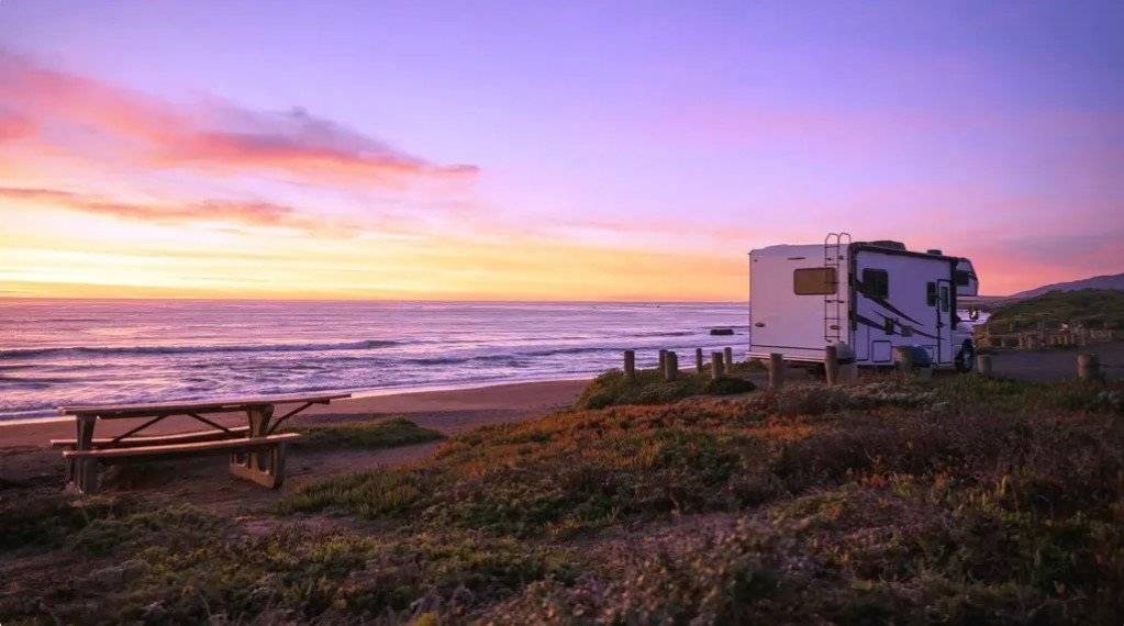 Park4Night: De onmisbare app voor reizen met een camper - Yescapa blog