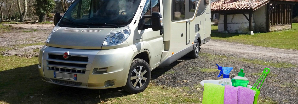 How to clean your motorhome properly - Yescapa blog
