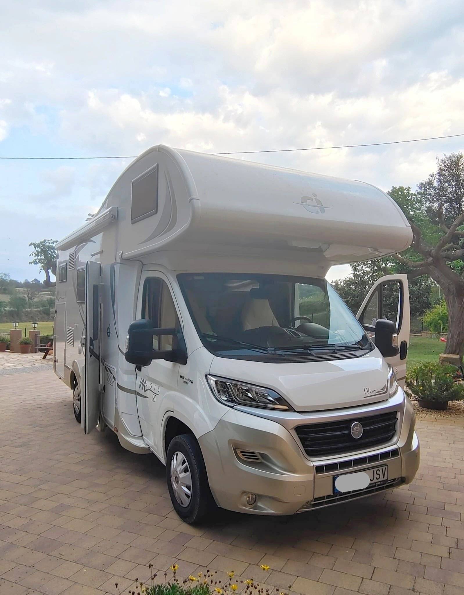 Localización Autocaravana capuchina - Cardedeu - C.I. Roller Team Fiat ...