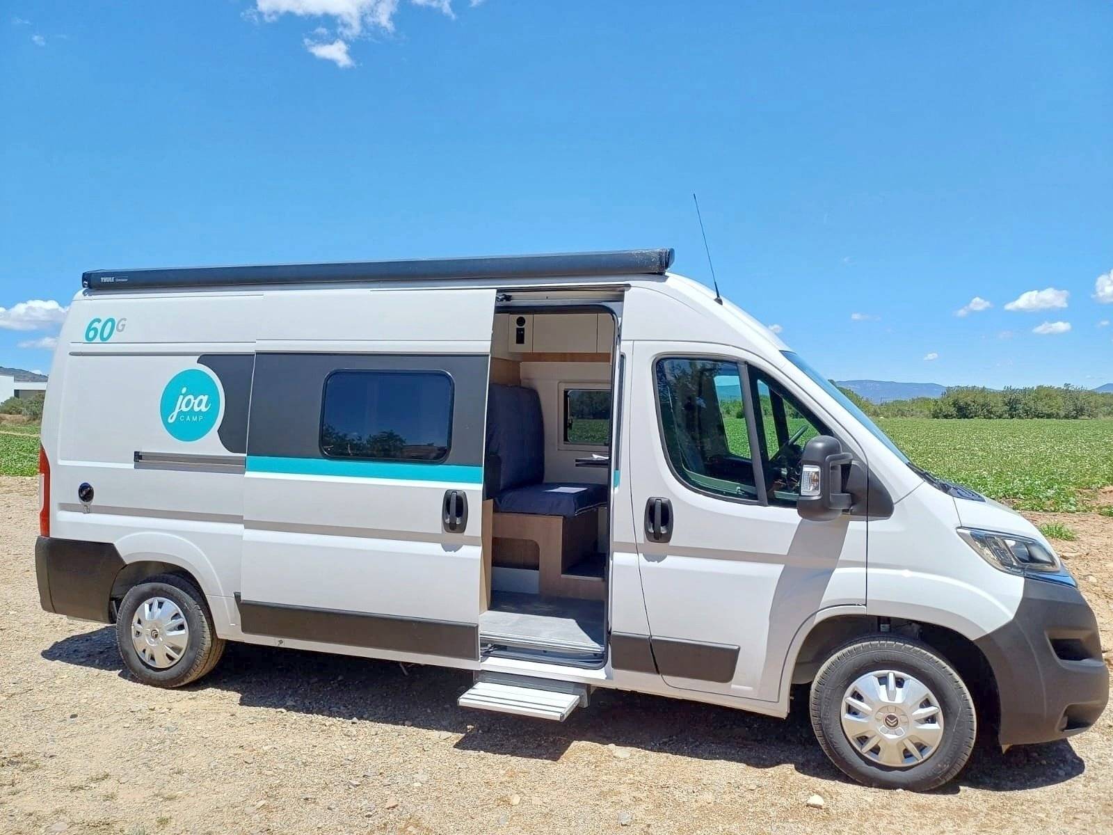 Location Large campervan - Cambrils - JOA J60G Jumper 2.3L - 140 CV ...