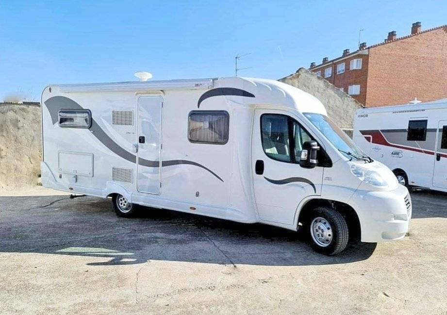 Alquiler Autocaravana perfilada - Figueres - 61045 - Fiat D… - Yescapa