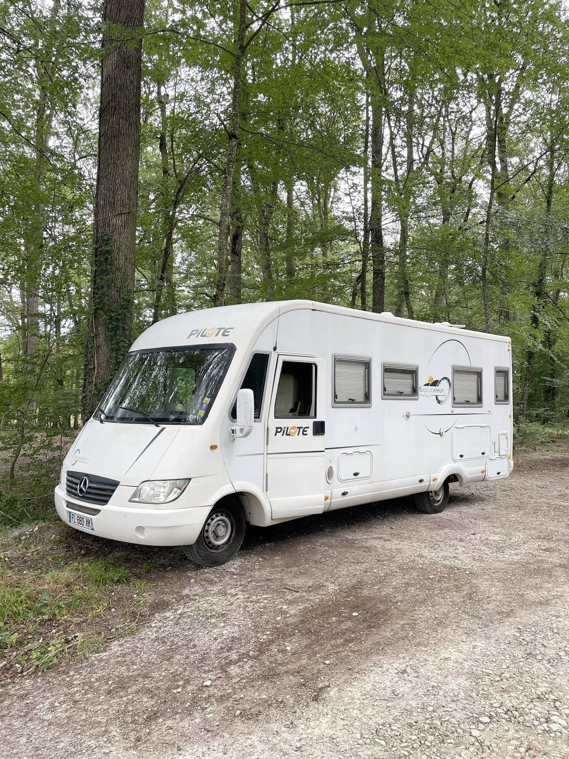Location A-class motorhome - Reignier-Esery - Pilote pilote - 66198 ...
