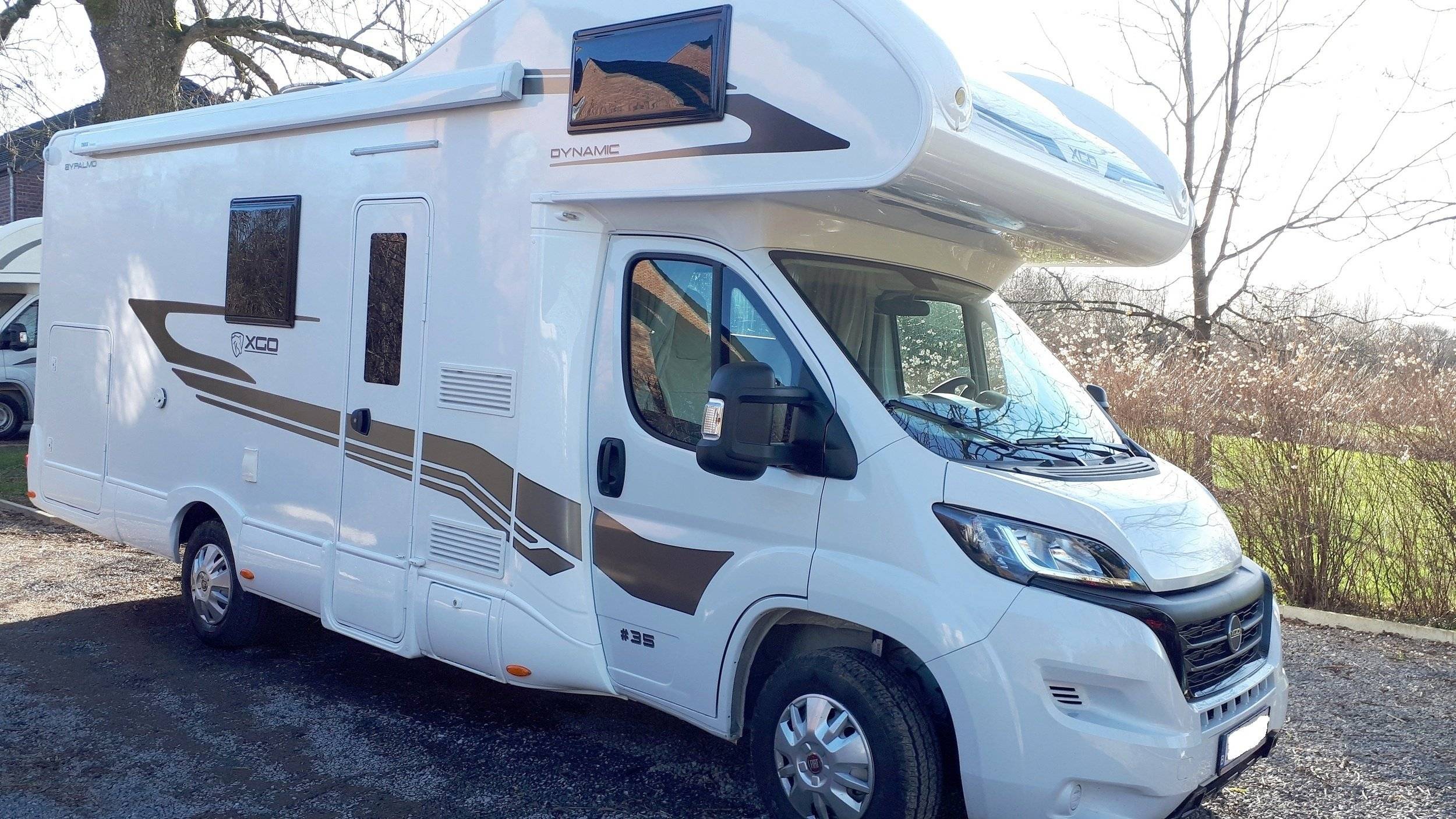Location Camping-car capucine - Herve - 73804 - Xgo Dynamic… - Yescapa