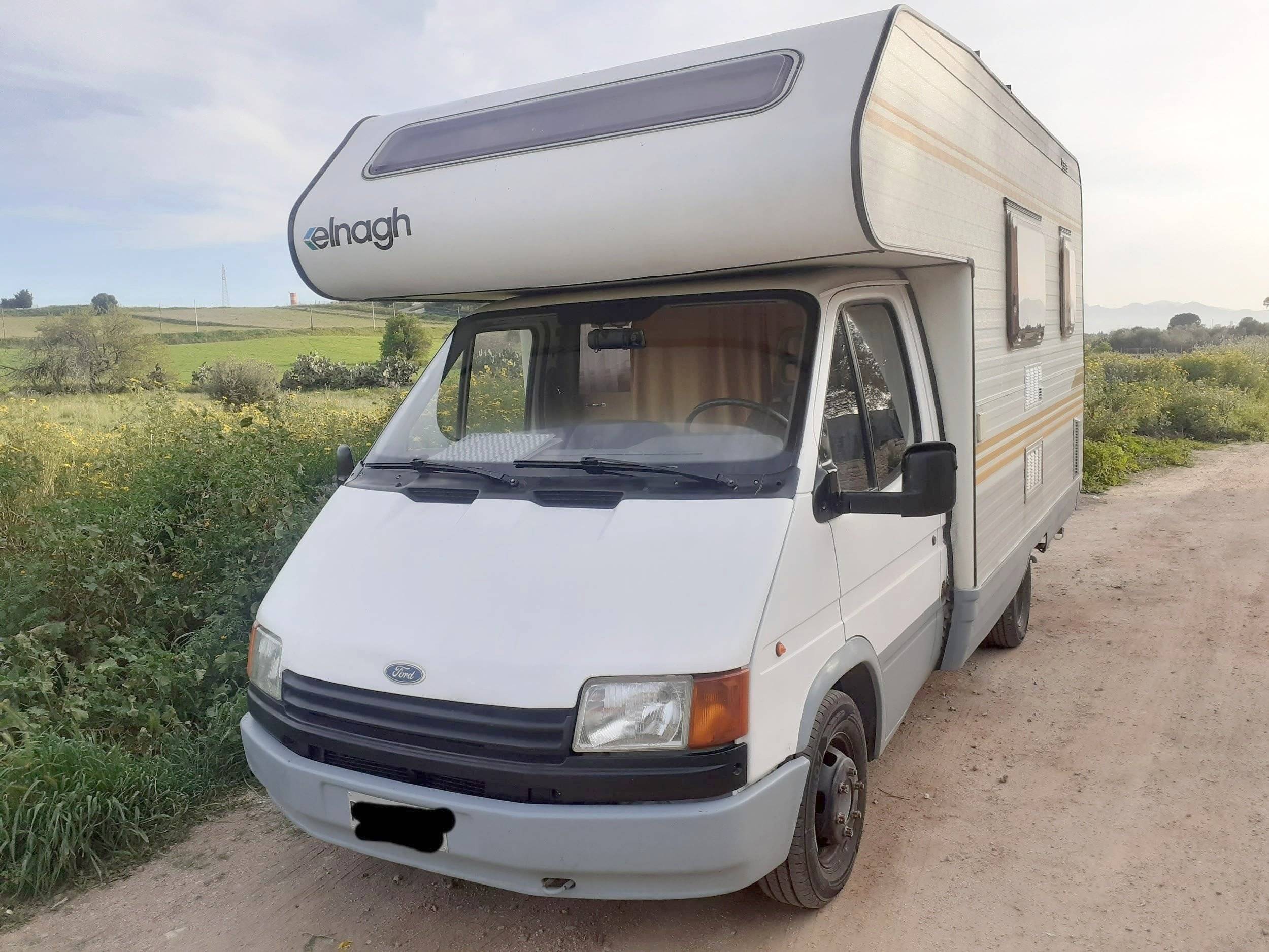 Location Camping-car capucine - Sestu - Elnagh ford transit - 59475 ...