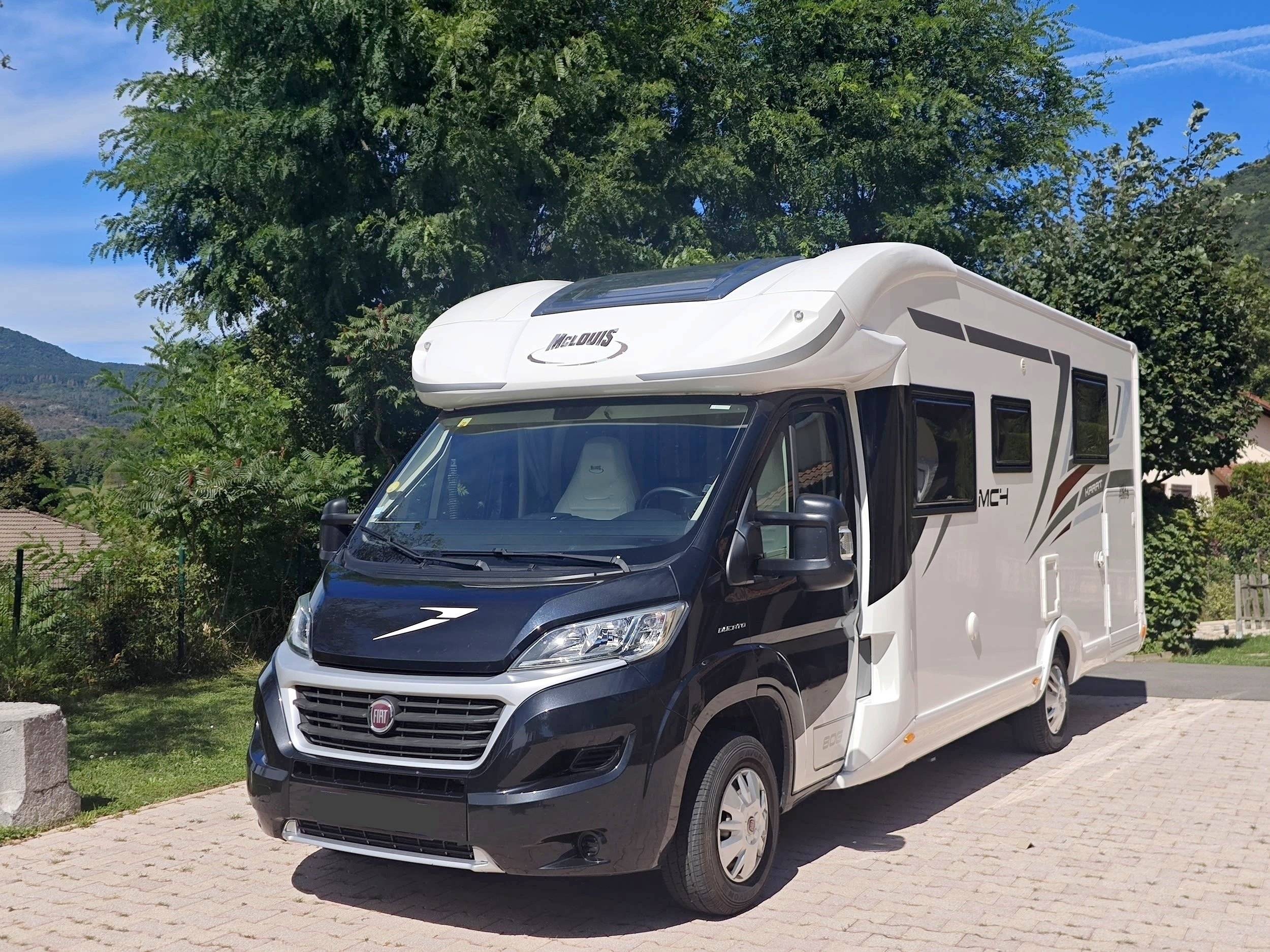 Aluguer Autocaravana perfilada - Confort - Mclouis Ducato 2,2 l Multijet 130 ch. - 28219 - Yescapa