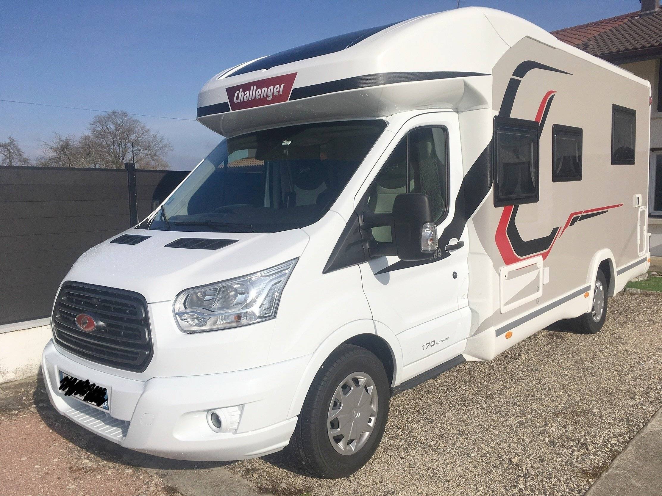 Rent Low profile rv - Bourg-en-Bresse - Challenger 288 Eb Ford - 18799 ...